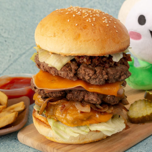 Overwatch: Blizzard World Burger - Pixelated Provisions